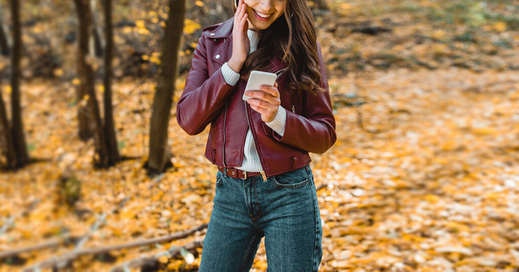 Jeans And Flip Flops: A Trend Only For Women? - The Jacket Maker Blog
